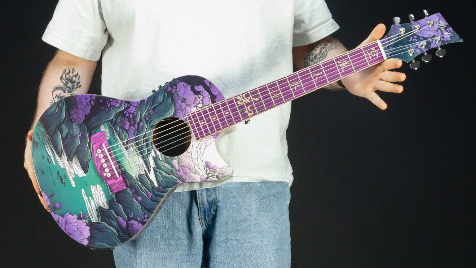 Lindo Ryokou Electro Acoustic Travel Guitar - Japanese Graphic Art